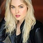 19: Canadian actress Sarah Dugdale Talks Starring In Netflix Series ...